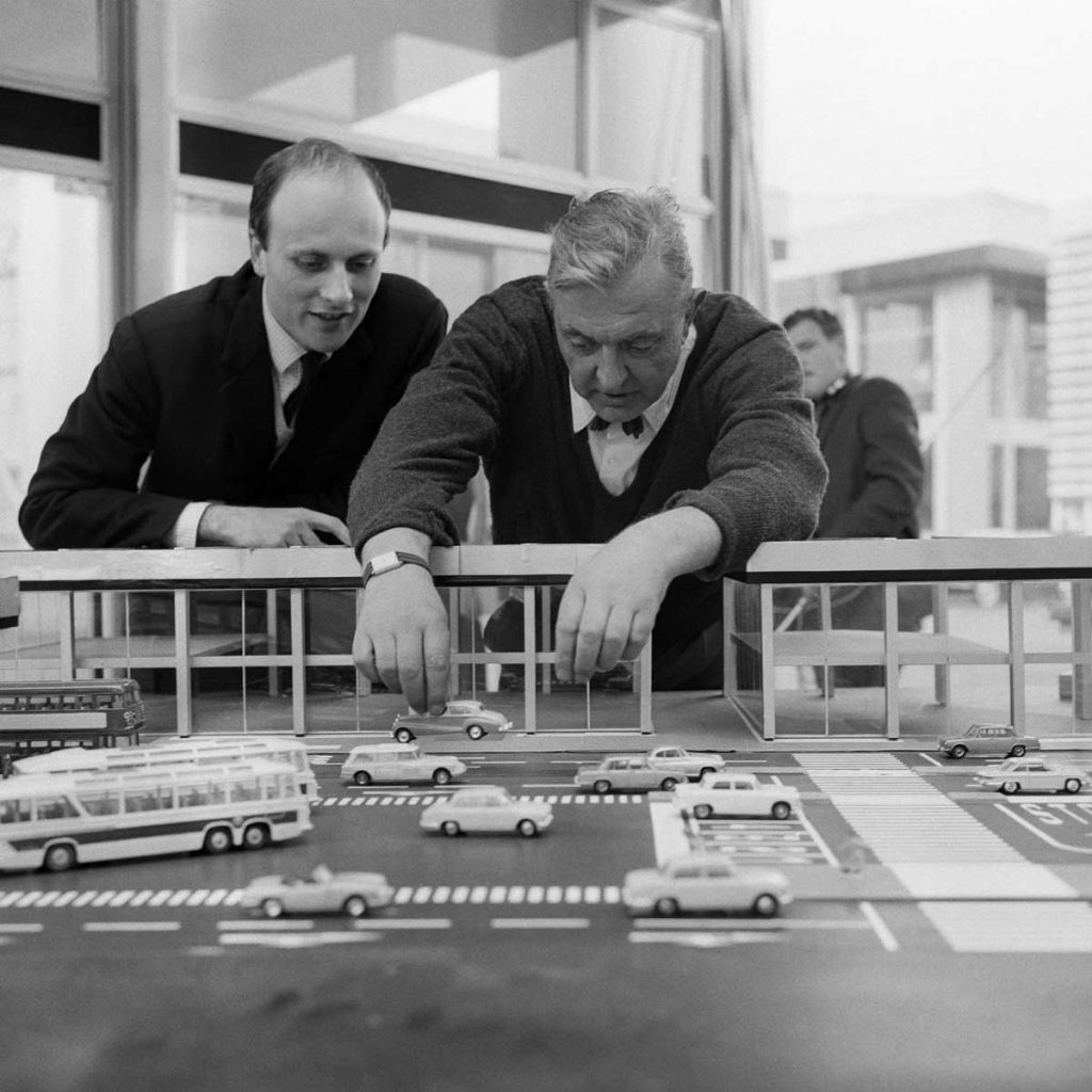 Jacques Tati, tombé de la lune | Architecture + Design Film Festival ...
